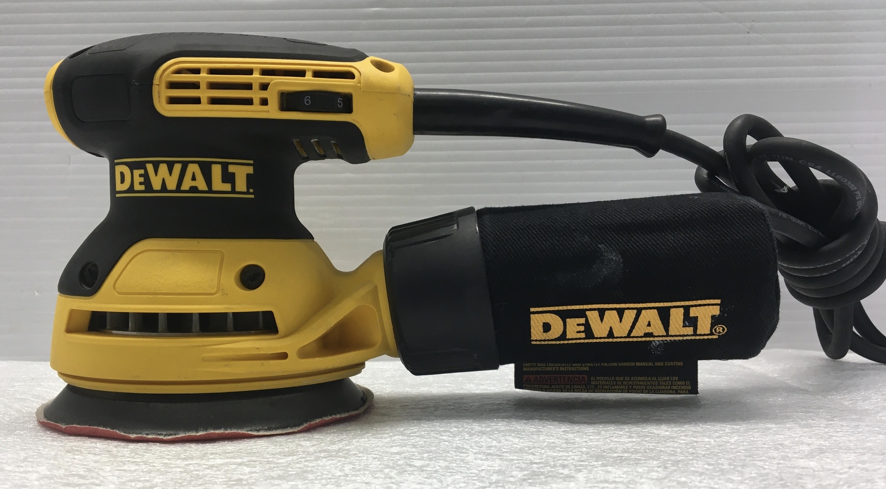 Dewalt Random Orbital Sander 3 Amp Corded 5 in. Variable Speed Dwe6423 ...