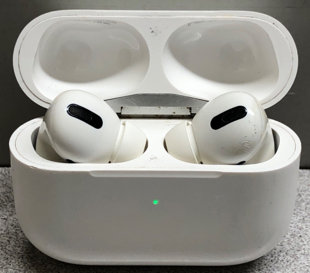 Apple AirPods Pro 1st Gen Earbuds Wireless White | Capitol City Pawn ...